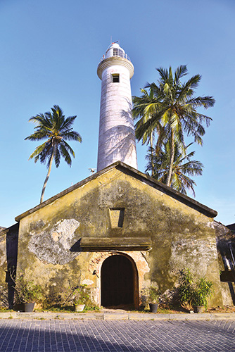 The Southern Fort - LIVING