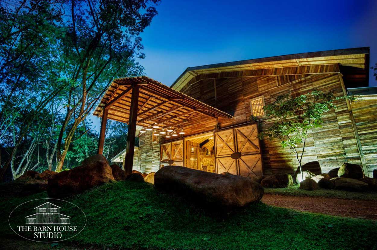 THE BARNHOUSE STUDIO PANADURA AWARDED AS BEST SUSTAINABLE TOURISM SME ...